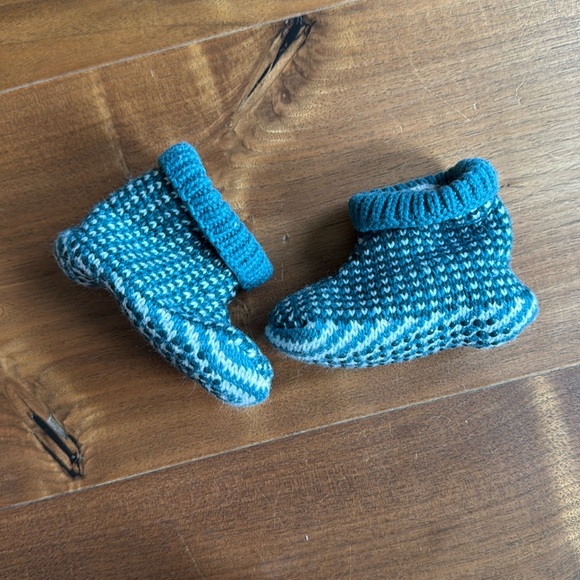 Bombas | Shoes | New Bombas Baby Fleece Double Lined Gripper Slipper 62 ...